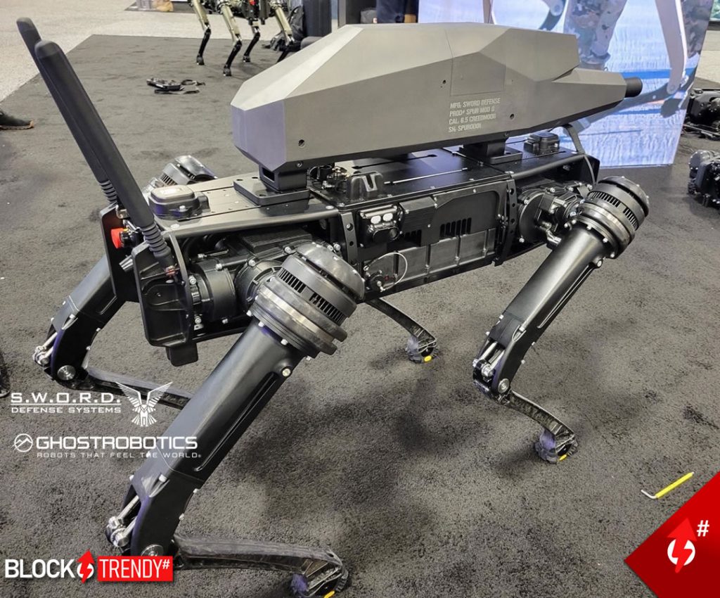 Muestran perro robot armado con rifle de francotirador